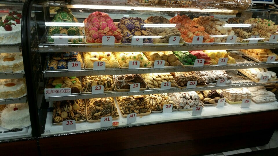 Neri's Bakery - 31-37 Pearl St, Port Chester