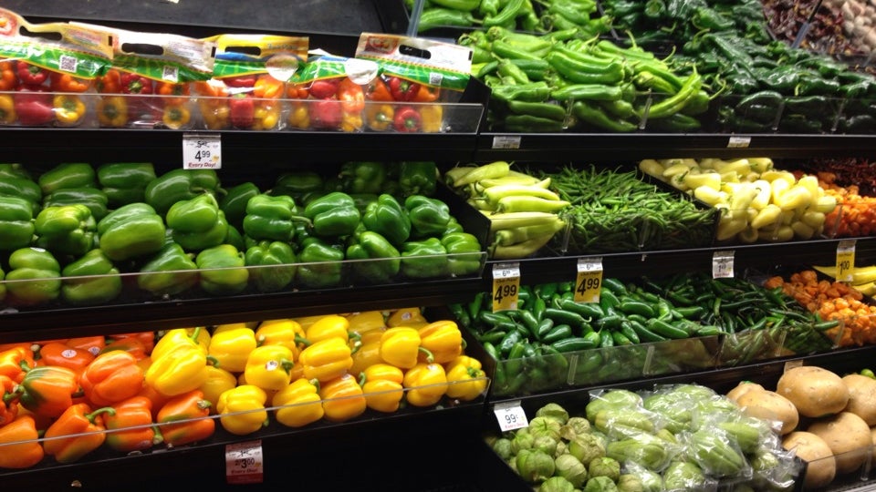 Safeway - 411 Three River Drive, Kelso