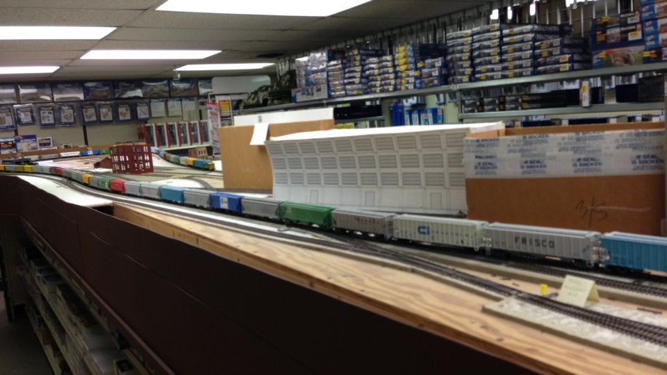 Discount Model Trains - 4641 Ratliff Ln, Addison