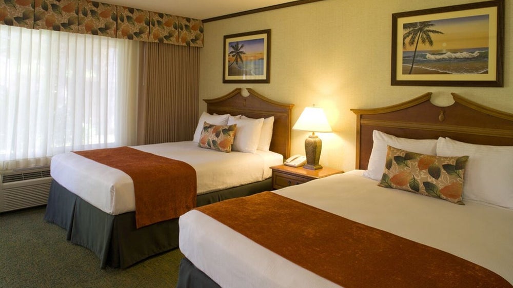 Best Western Seven Seas - 411 Hotel Cir S, San Diego