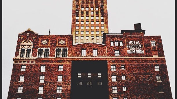 Hilton - 1329 Baltimore Ave, Kansas City