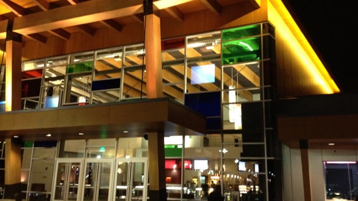 AMC Dine-In Progress Ridge 13 - 12345 SW Horizon Blvd, Beaverton