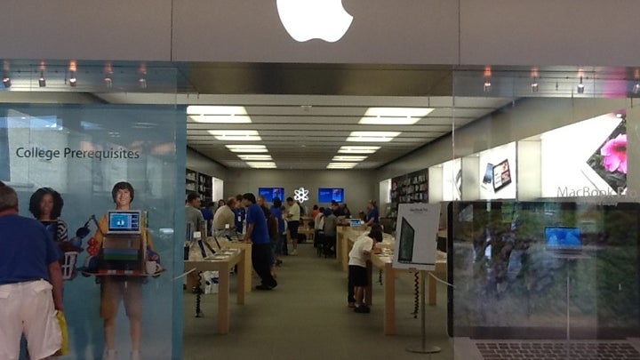 Apple Natick Collection - 1245 Worcester Street, Natick