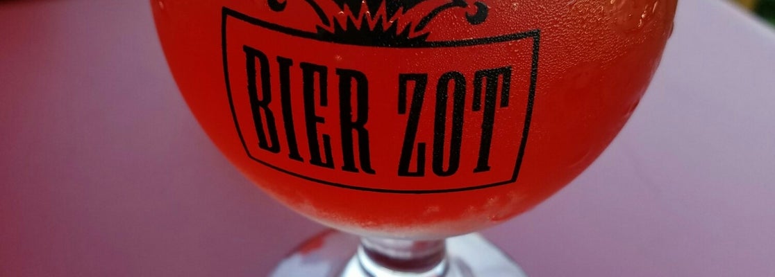 Bier Zot Beer Cafe (Now Closed) - Beer Garden
