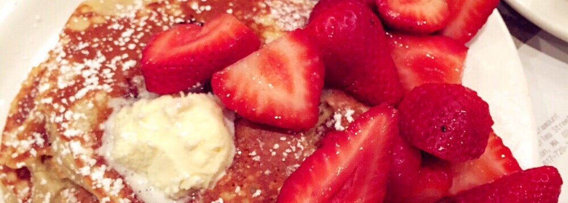 The Paramount - Breakfast Spot in Boston