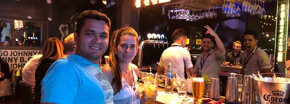 Johnny B. Good - Cocktail Bar in Buenos Aires