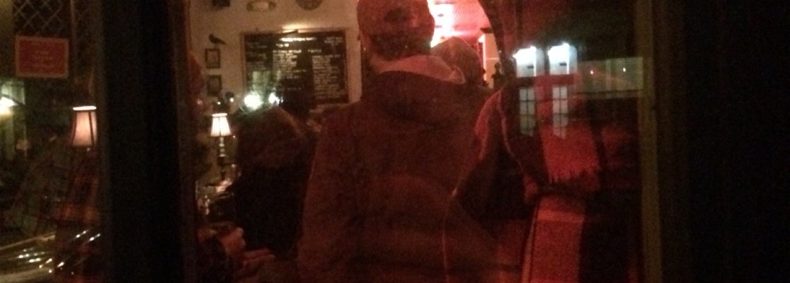 Black Rabbit - Dive Bar in Greenpoint