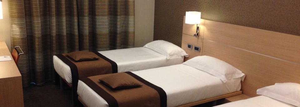 iQ Hotel Roma - 53 tips