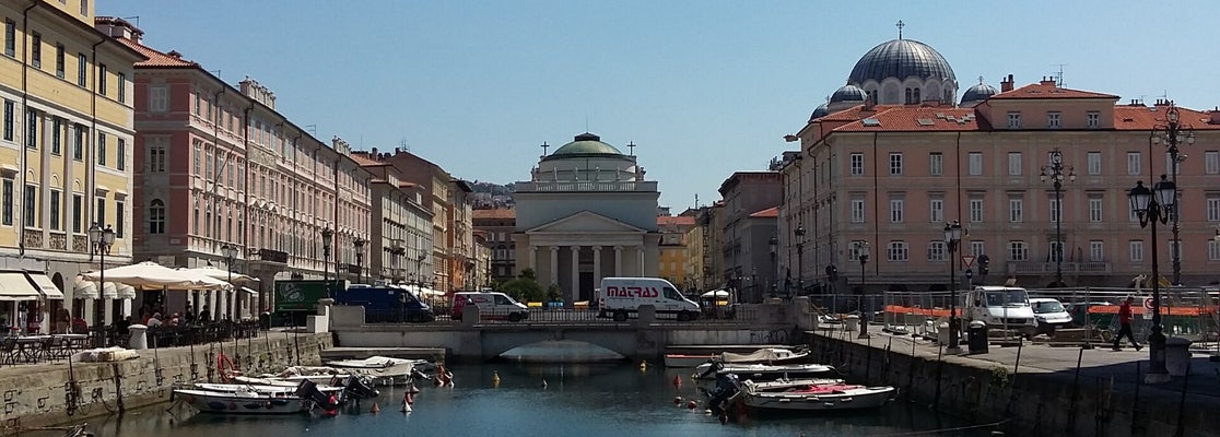 Piazza Ponterosso - Plaza in Trieste