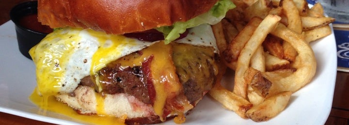 Kuma's Corner - Burger Joint in Northwest Side