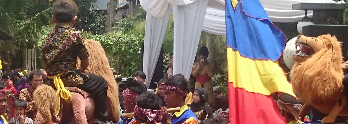 Puri Suryalaya Wedding House Jl Soekarno Hatta No 487