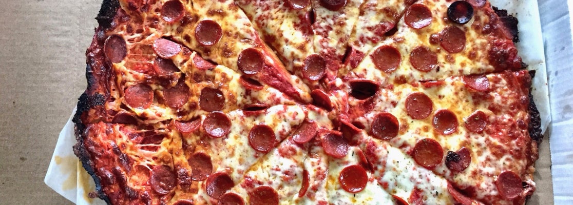 Bocce Club Pizza - Pizzeria in Amherst