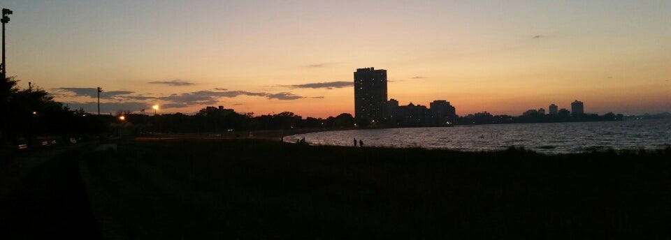 Rainbow Beach Park - South Shore - 3111 E 77th St