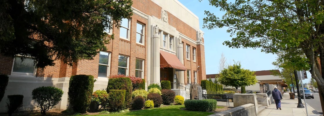 Clackamas County Courthouse - 807 Main St