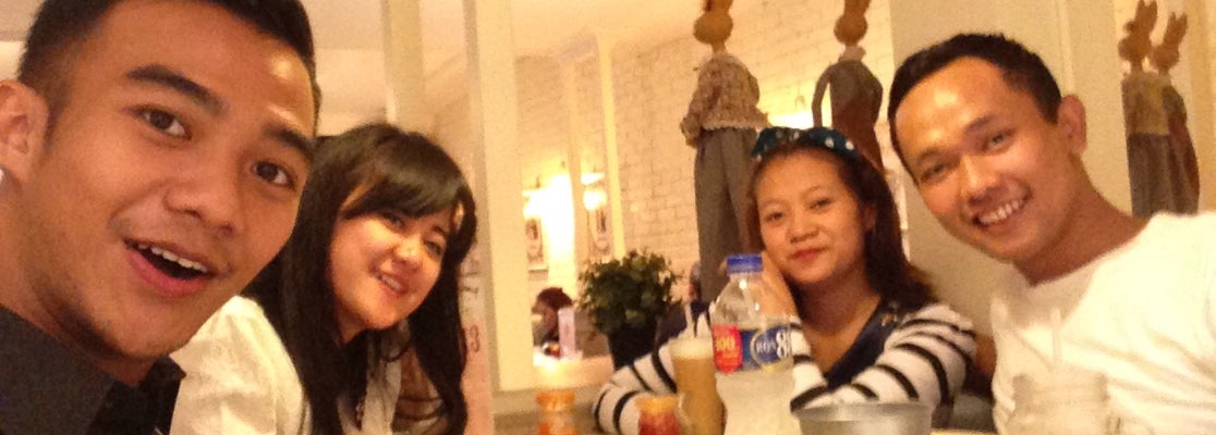 Giggle Box Café & Resto - Bandung, Jawa Barat