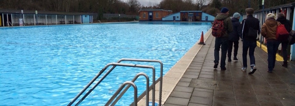 Tooting Bec Lido - Swimming Pool in Tooting