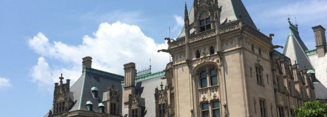 Biltmore Estate Main Gate - 16 tips from 3382 visitors