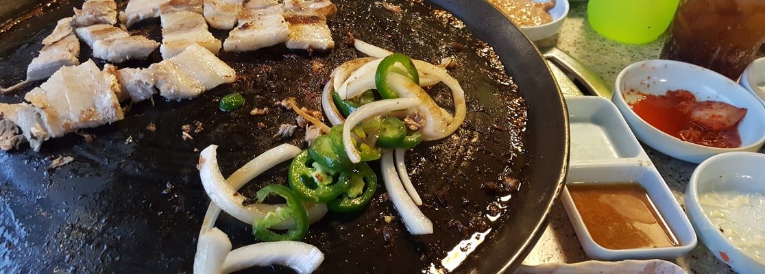 Castle Korean BBQ - Larchmont - 473 N Western Ave Ste 1