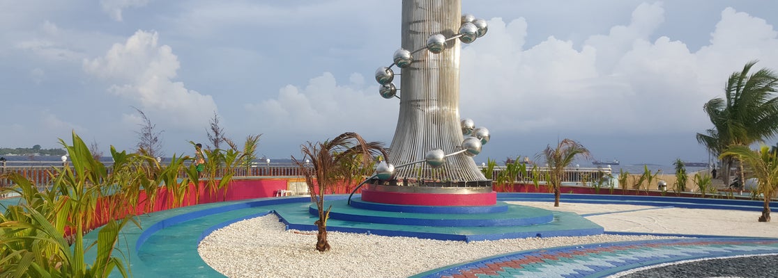 Tsunami Monument - Monument in Henveiru