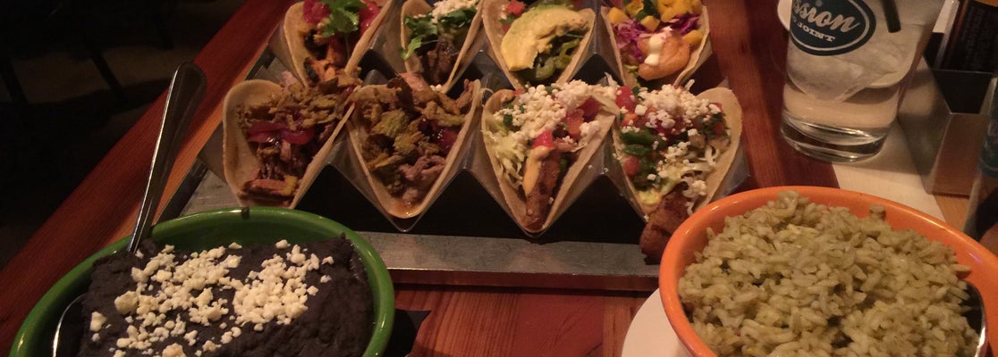 Mission Taco Joint - Mexican Restaurant in Saint Louis