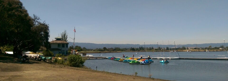 Shoreline Park & Lake - 3160 N Shoreline Blvd