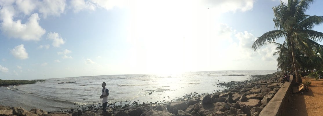 Carter Road Promenade - Bandra West - Naushad Ali Marg