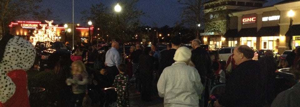 Landstown Commons Shopping Center - 3312 Princess Anne Rd