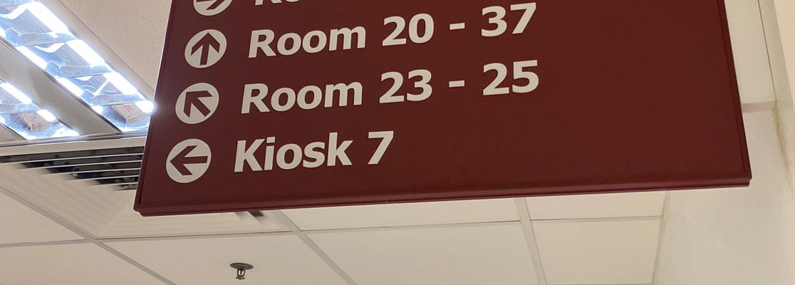 TTSH Eye Clinic 1A - Doctor's Office