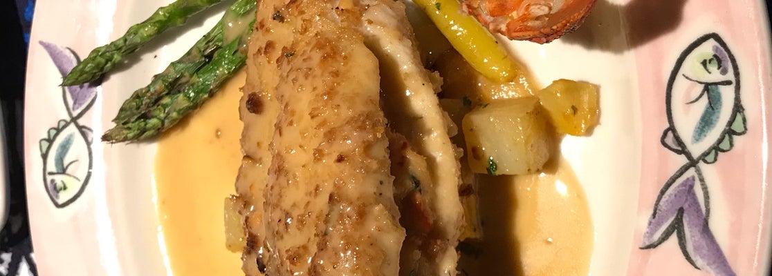 Mama's Fish House - Seafood Restaurant