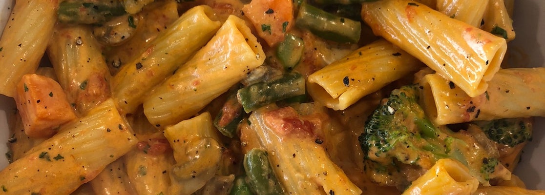 Eddie's Gourmet Restaurant - 25920 Greenfield Rd