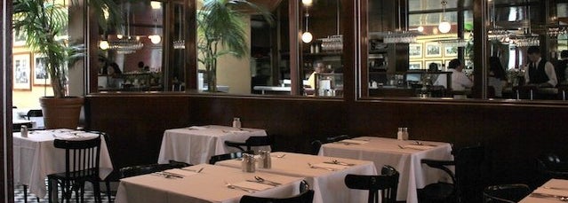 L'Express - French Restaurant in Plateau-Mont-Royal
