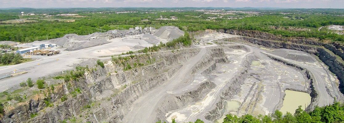 Luck Stone Quarry Overlook - Scenic Lookout in Ashburn