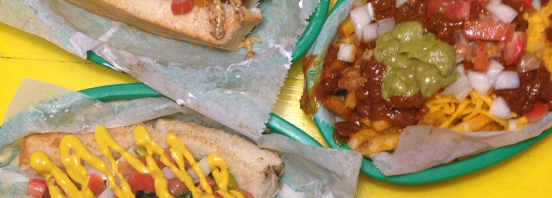 Dat Dog - Central City - Garden - 68 tips from 2374 visitors