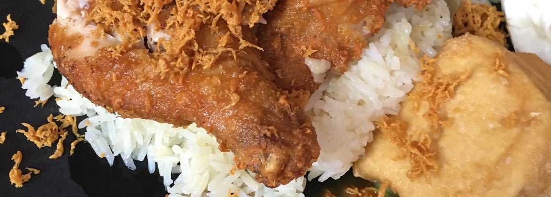 Adam Road Food Centre - Food Court in Bukit Timah