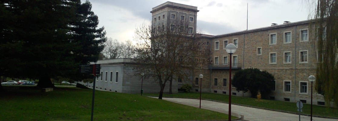 Campus de la Universidad de Navarra - UNAV - University in Universidad ...