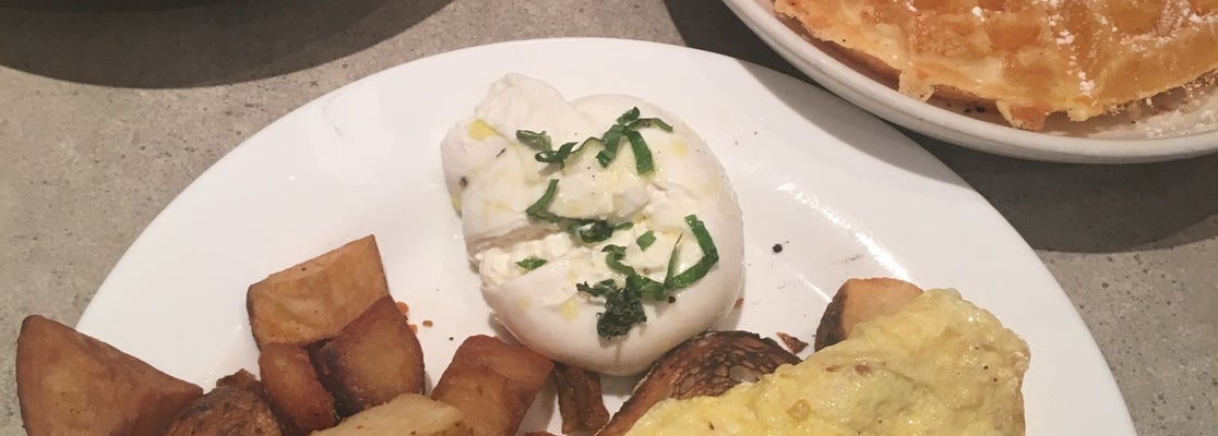 The Paramount - Breakfast Spot in Boston