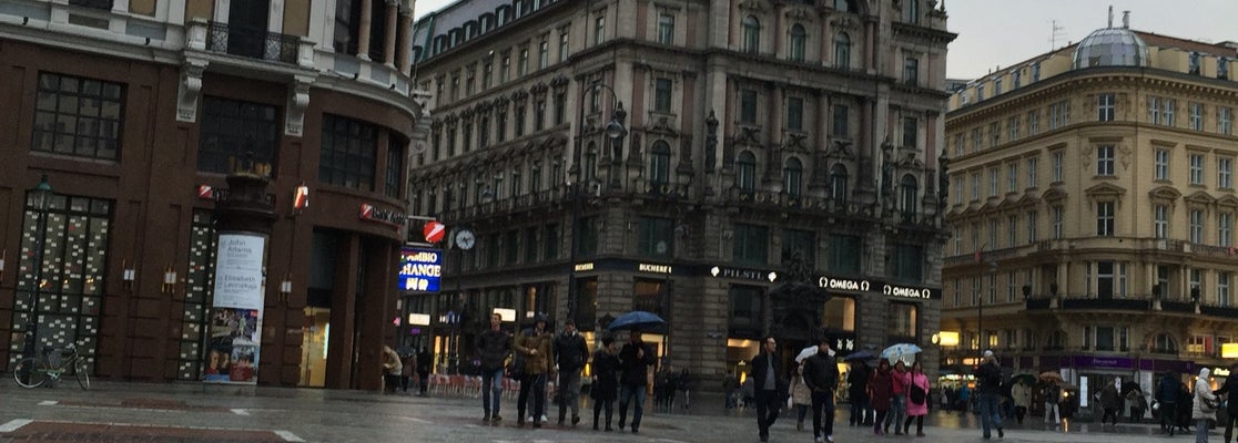 Stephansplatz - Plaza in Vienna