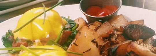 Blu Jam Café - Mid-City West - 333 tips