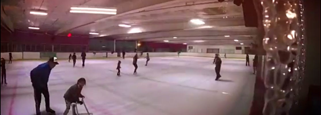Iceland Ice Skating Center - Van Nuys, CA