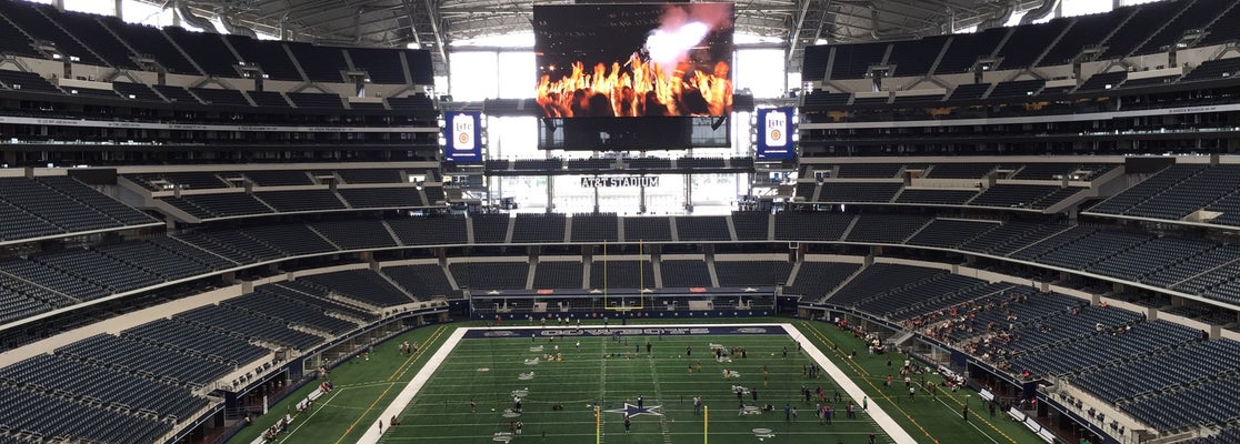 AT&T Stadium - Football Stadium
