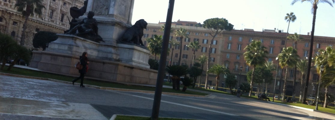 Piazza Cavour - Prati - Roma, Lazio