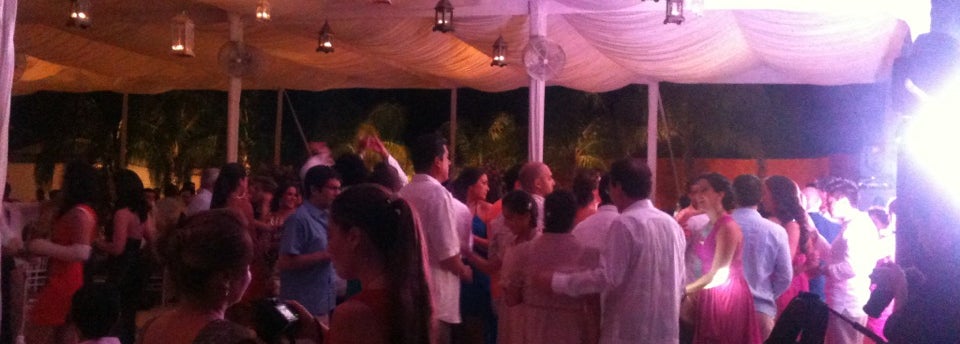 Rojo Azafran - Scenic Lookout in Alpuyeca