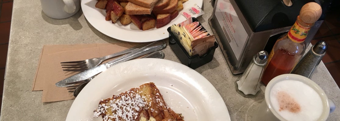 The Paramount - Breakfast Spot in Boston