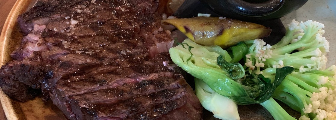 The Bison Restaurant & Lounge - 208 Bear Street