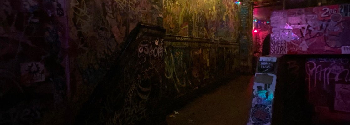 Clockwork Bar - Bar in Chinatown