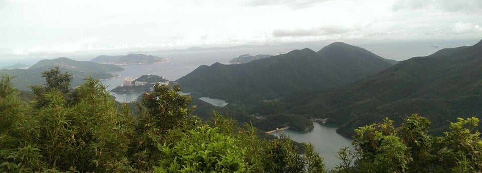 Mount Butler - Mountain in Mt Butler