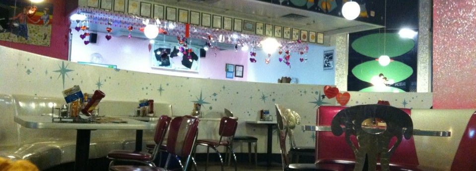Saturn Cafe (Now Closed) - Vegan and Vegetarian Restaurant in Central ...