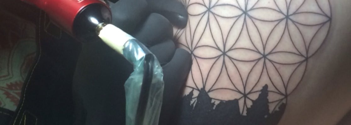 Stained Skin Tattoo - Tattoo Parlor in Columbus