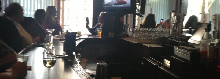 Growers Pub - American Restaurant in Downtown Salinas