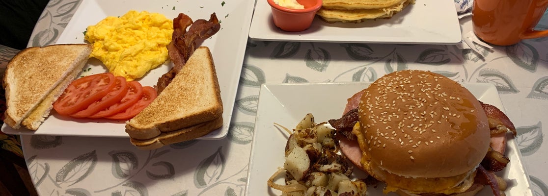 Camille's Restaurant - 60 tips from 1810 visitors